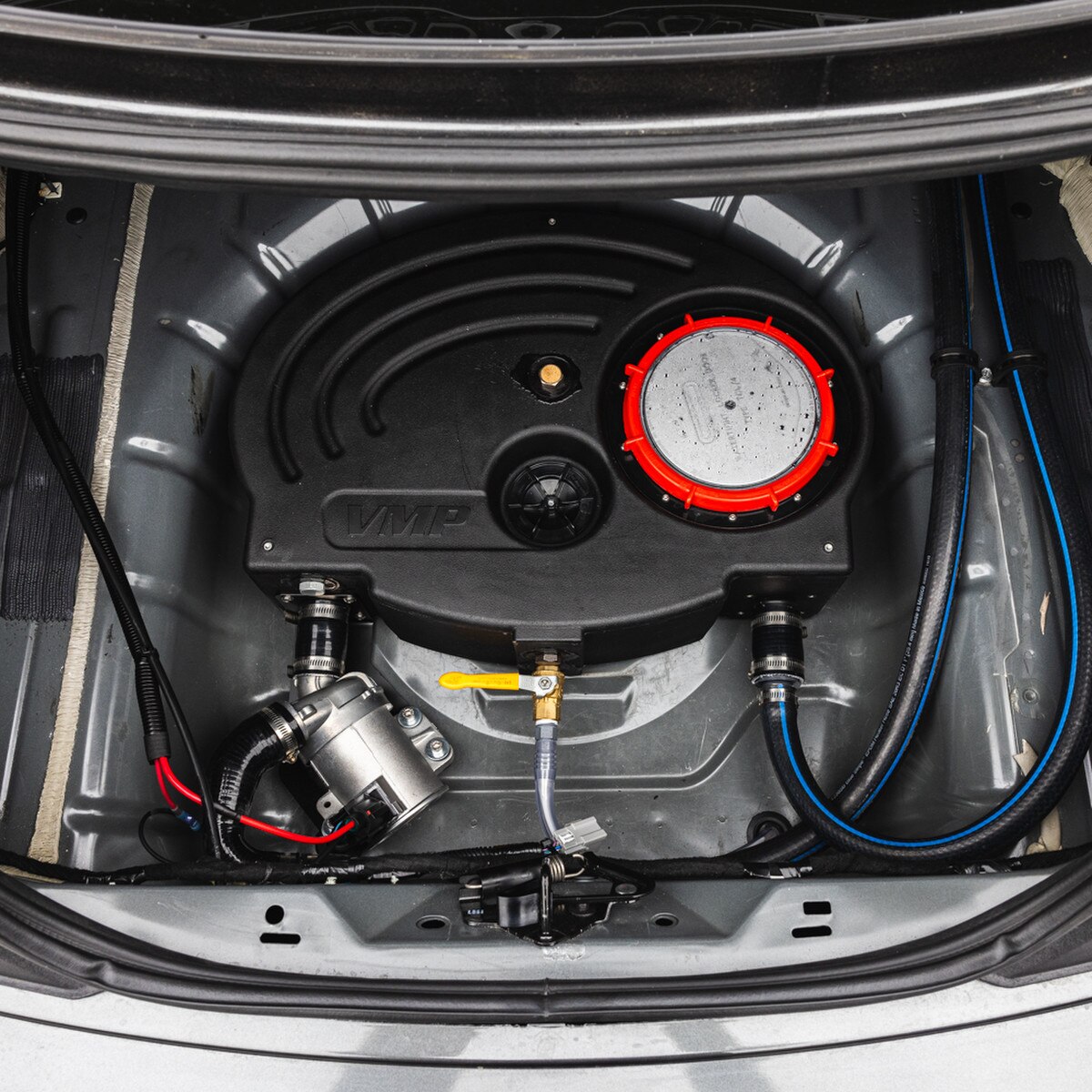 VMP Trunk Ice Tank 7 gal with Pump Kit for '79-Current Mustang